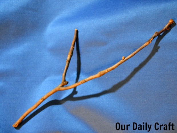 Weaving on a Stick - Our Daily Craft
