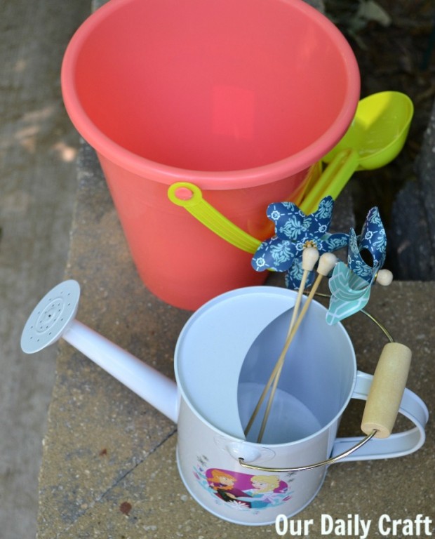 Make a Summer Activity Box for Kids