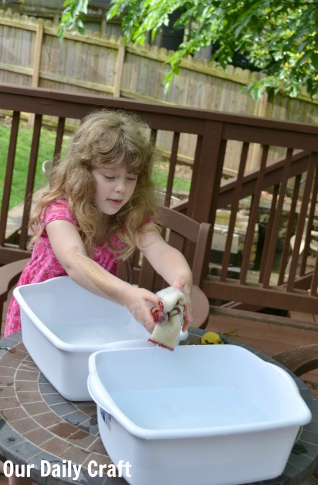 Washing Doll Clothes: An Easy Summer Activity - Our Daily Craft