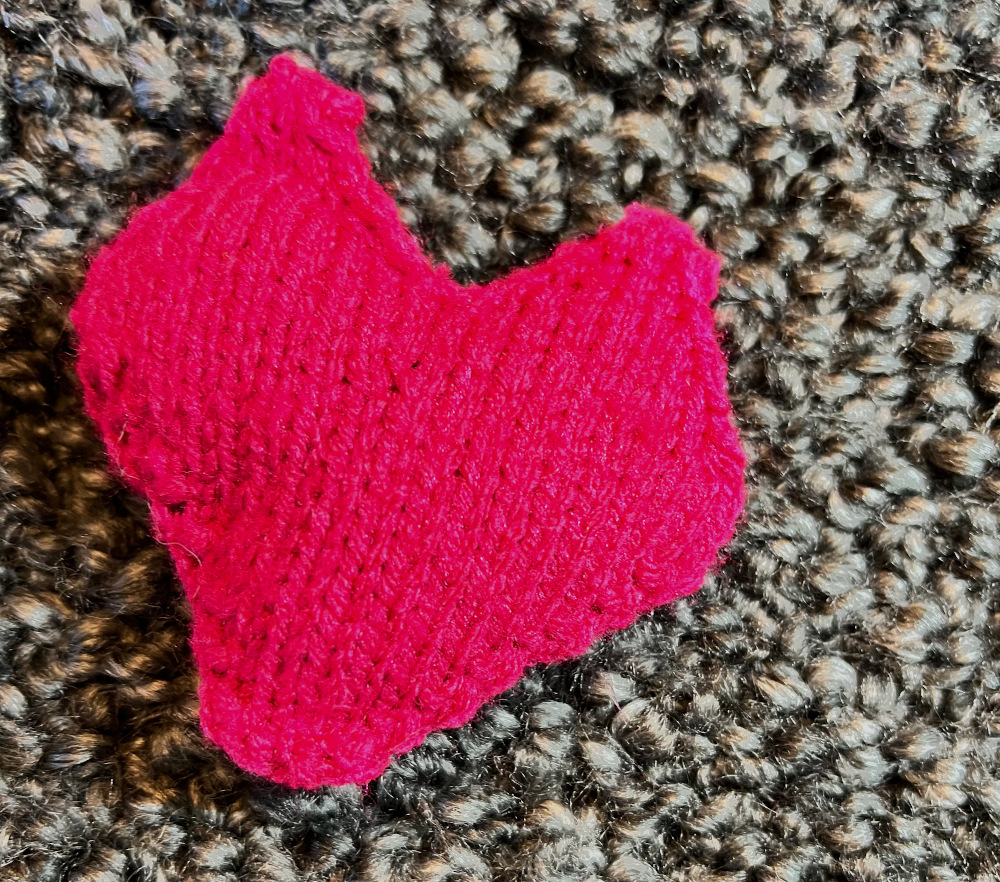 Easy Valentine Heart Knitting Pattern - Our Daily Craft