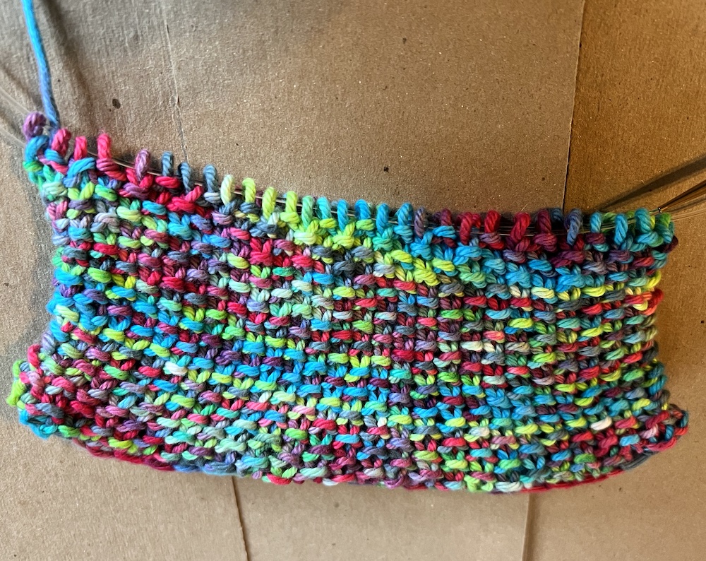 Stash-Busting Zipper Bag Knitting Pattern - Our Daily Craft