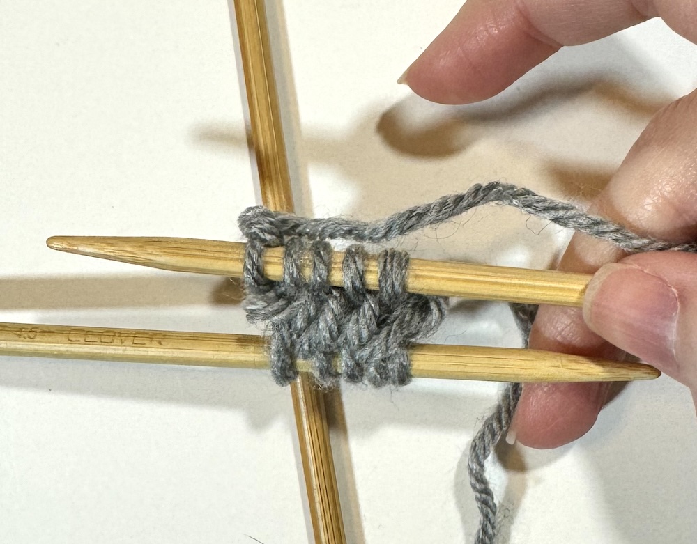 Figure 8 Cast On Knitting Tutorial - Our Daily Craft