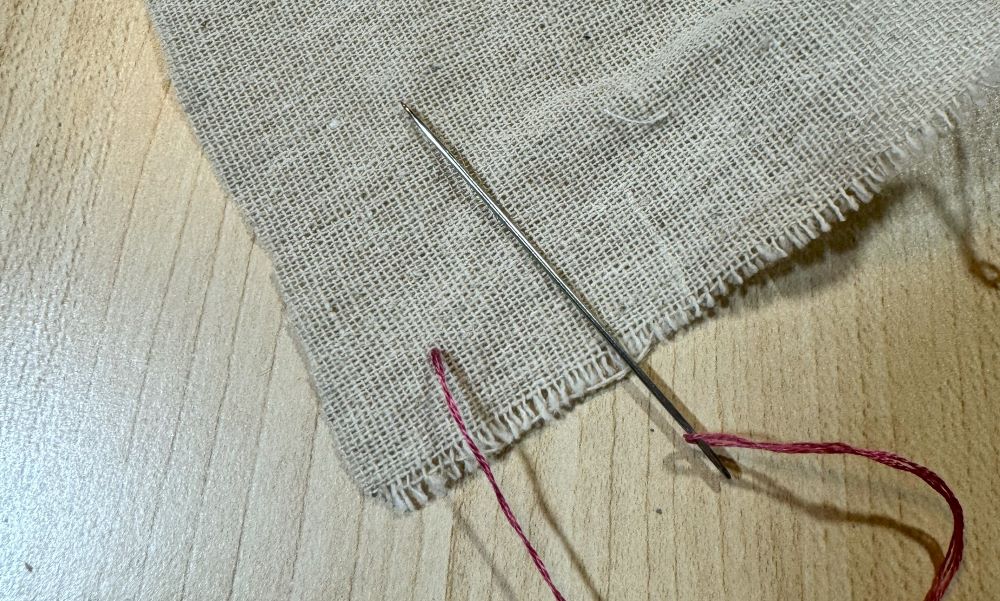 How to Make Chain Stitch and Lazy Daisy Embroidery - Our Daily Craft