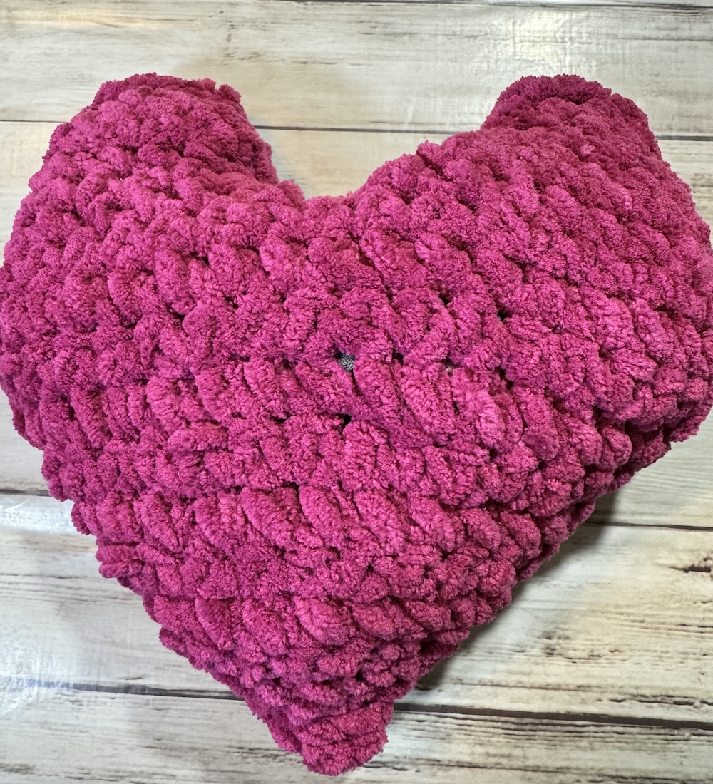 Crochet Heart Pillow Pattern - Our Daily Craft