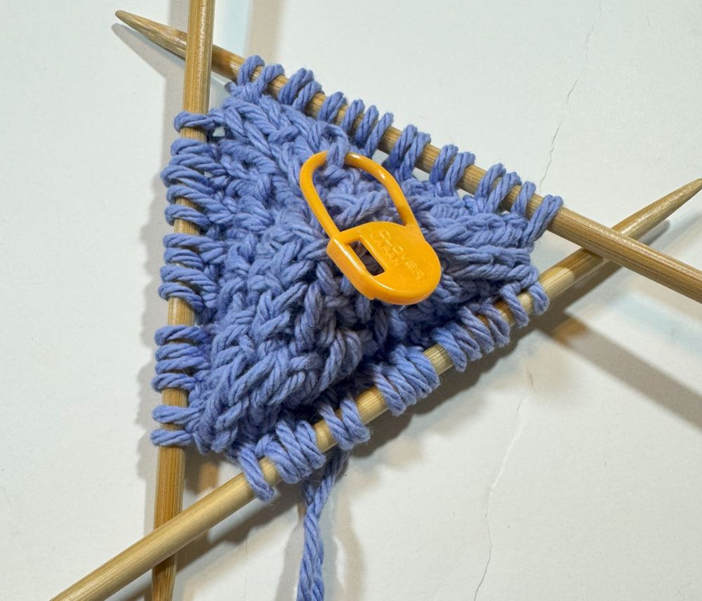 Little Easter Basket Knitting Pattern - Our Daily Craft