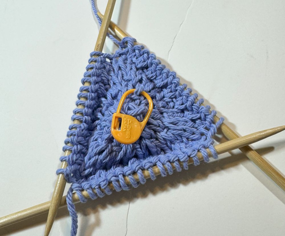 Little Easter Basket Knitting Pattern - Our Daily Craft