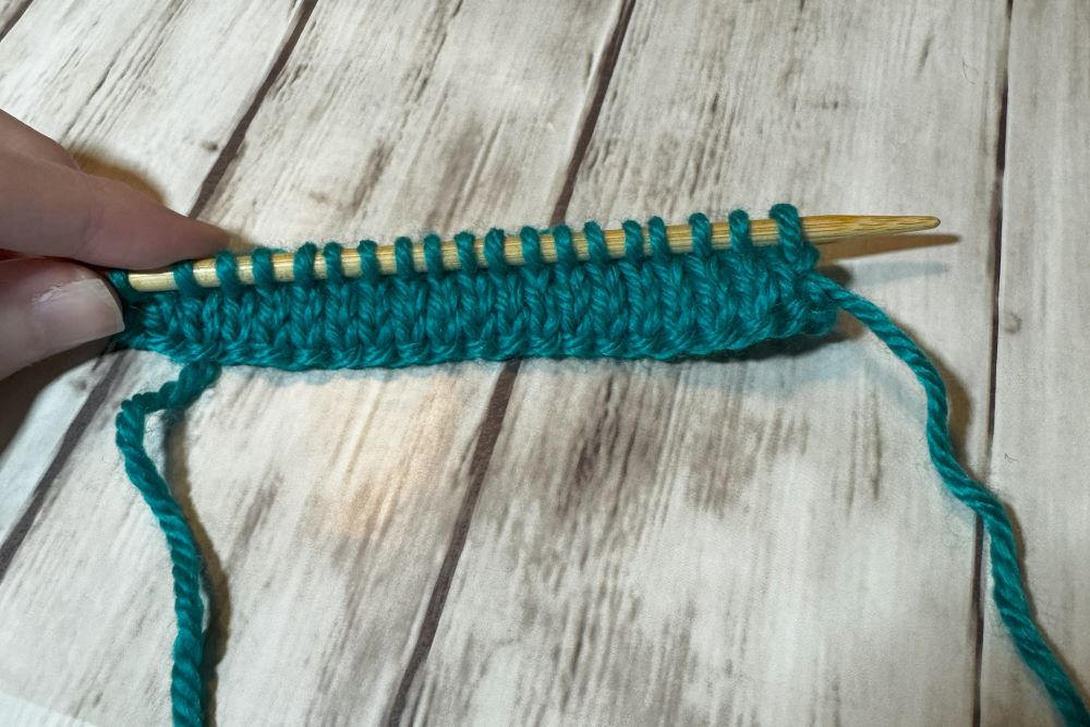 Knit a Folded Hem - Our Daily Craft