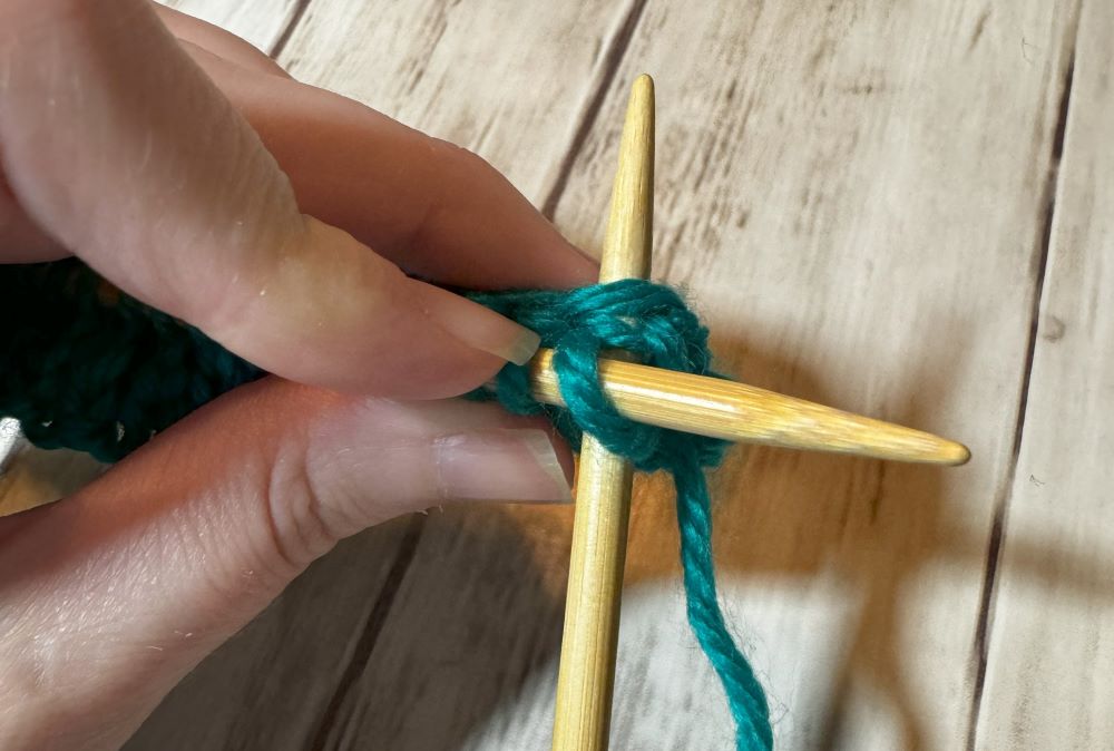 Knit a Folded Hem - Our Daily Craft