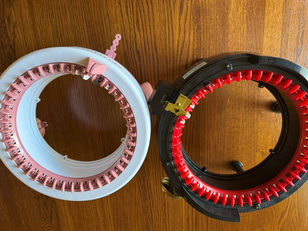 How to Knit a Flat Panel on a Sentro or Addi - Our Daily Craft