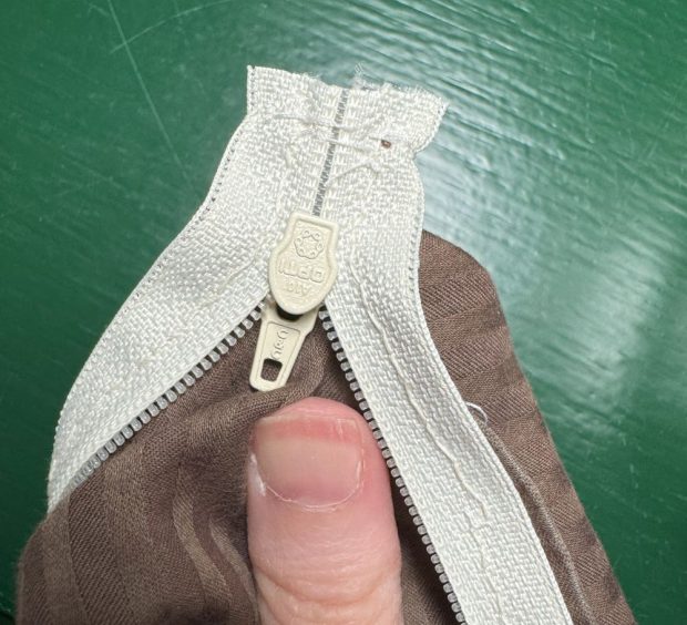 The Easy Way to Sew a Zipper - Our Daily Craft