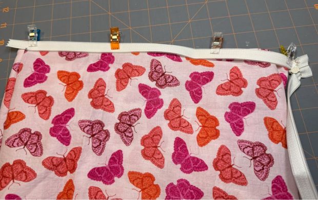 The Easy Way to Sew a Zipper - Our Daily Craft