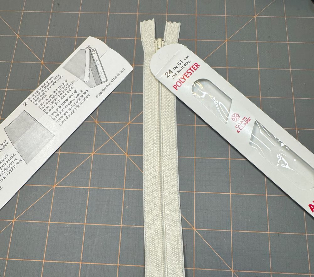 The Easy Way to Sew a Zipper - Our Daily Craft