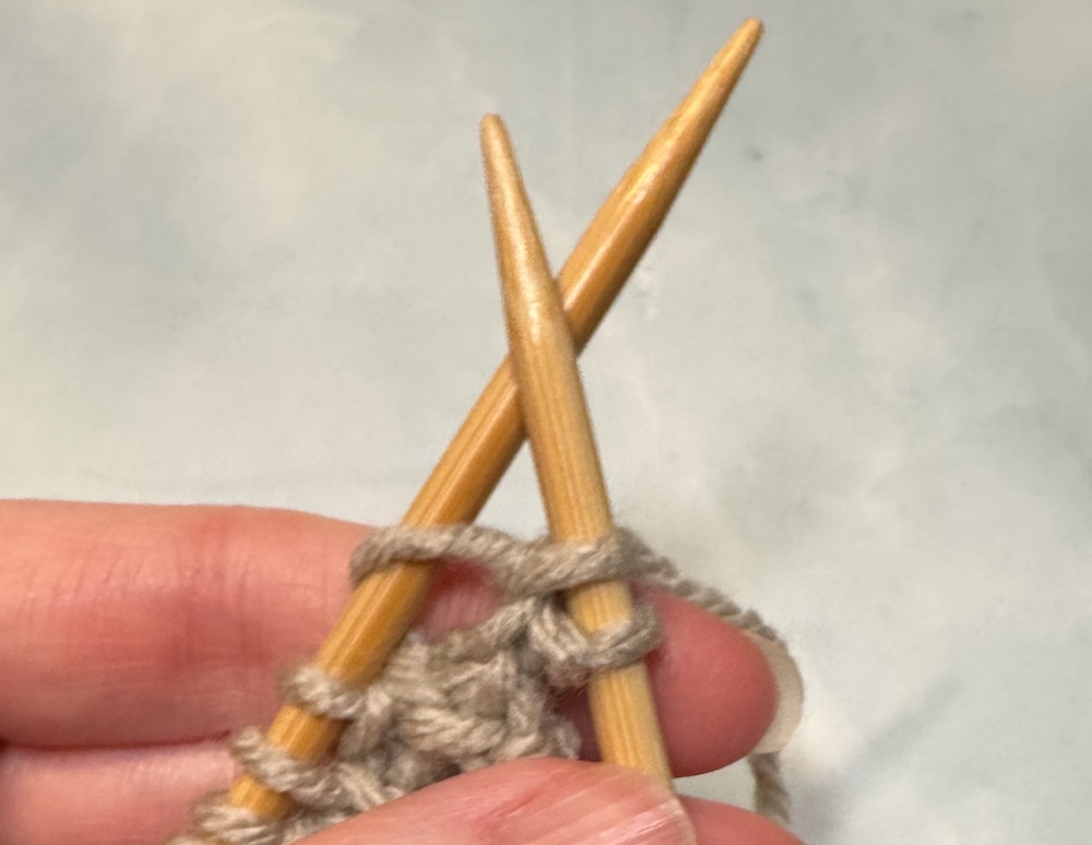 How to Knit Ribbing - Everything You Need to Know about Rib Stitches ...