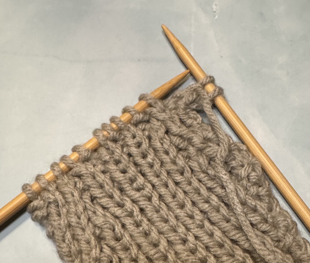How to Knit Ribbing - Everything You Need to Know about Rib Stitches ...
