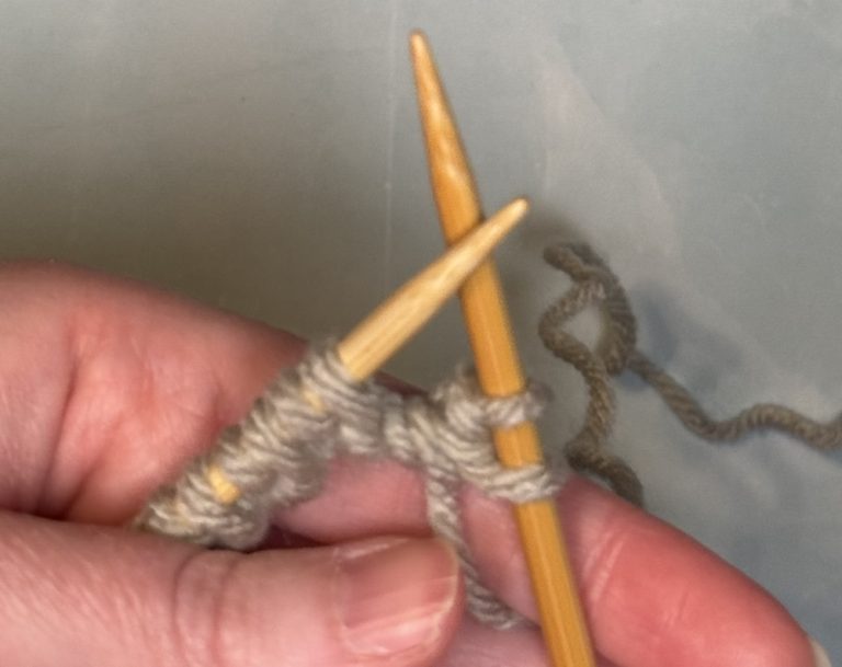 How to Knit Ribbing - Everything You Need to Know about Rib Stitches ...