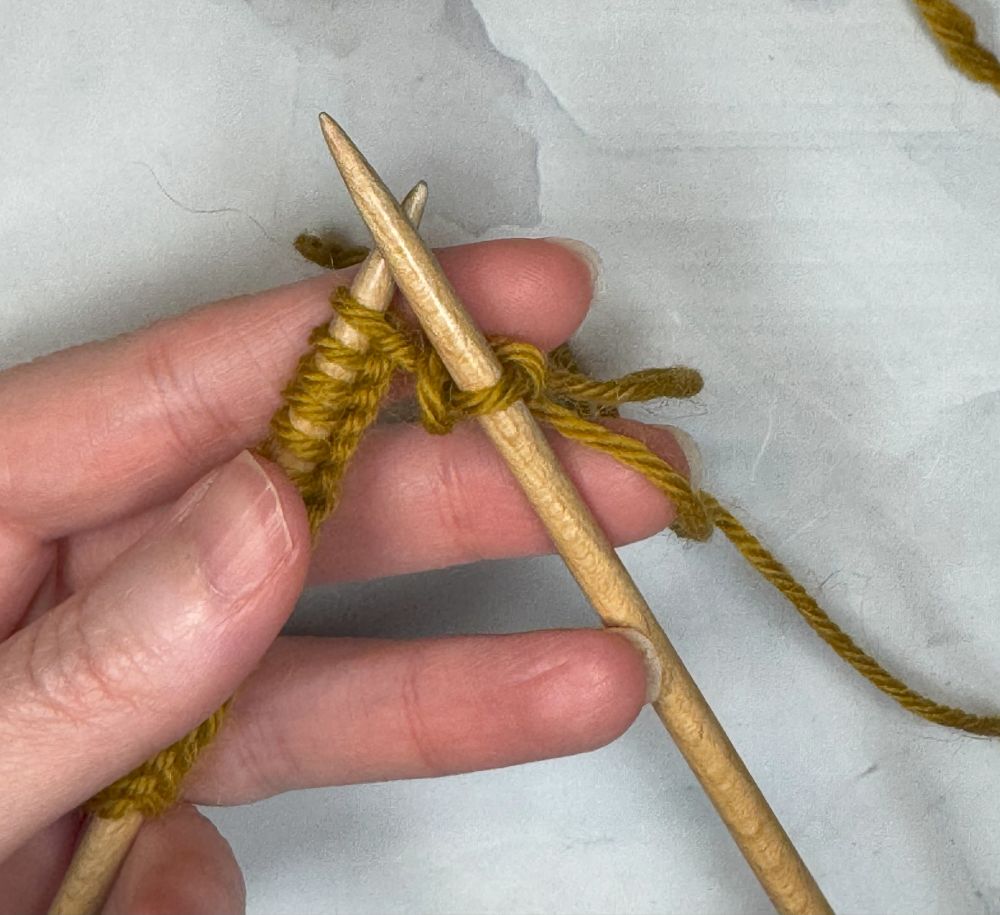 How to Knit Linen Stitch - Our Daily Craft