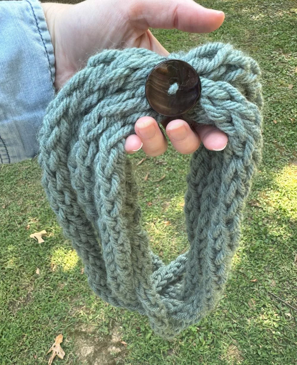 Finger Knitting Scarf Pattern - Our Daily Craft