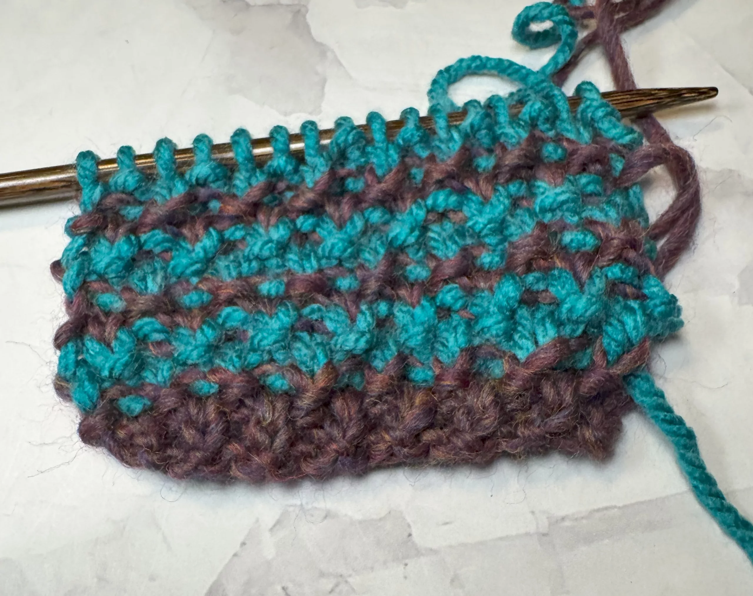 Two-Color Moss Stitch Scarf Knitting Pattern - Our Daily Craft
