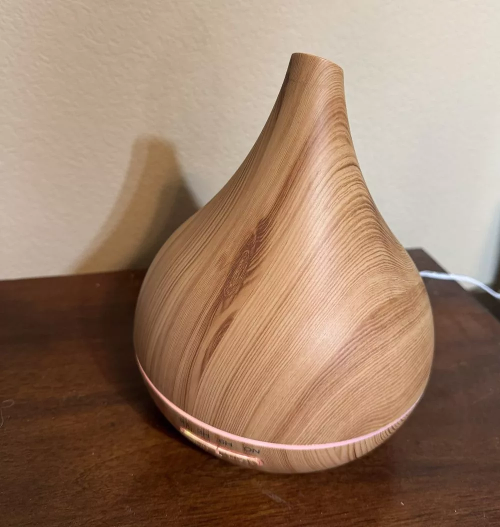 How to Use an Essential Oil Diffuser - Our Daily Craft